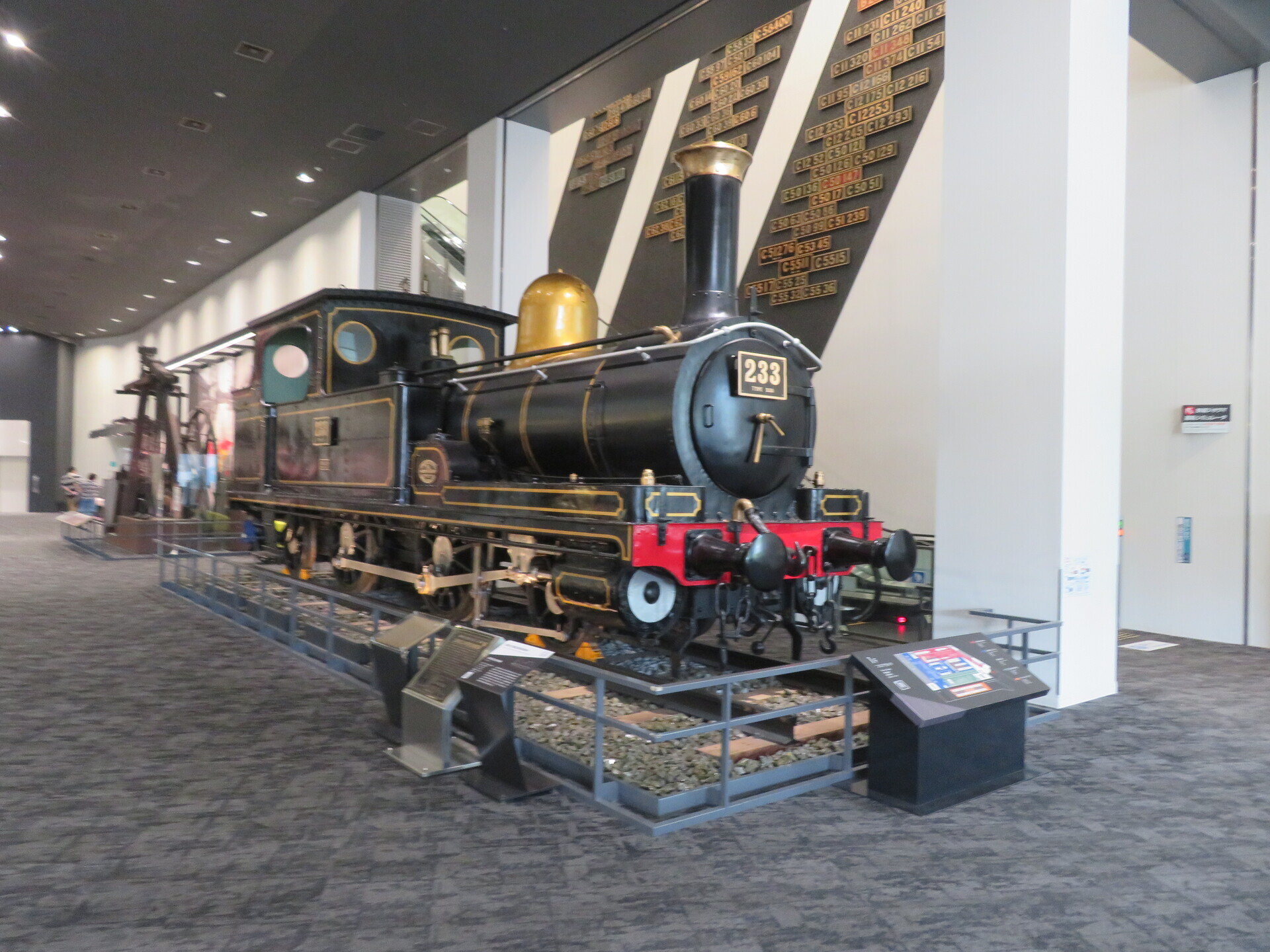 梅小路でお初な面々。: のりぃ的鉄ちゃん人生